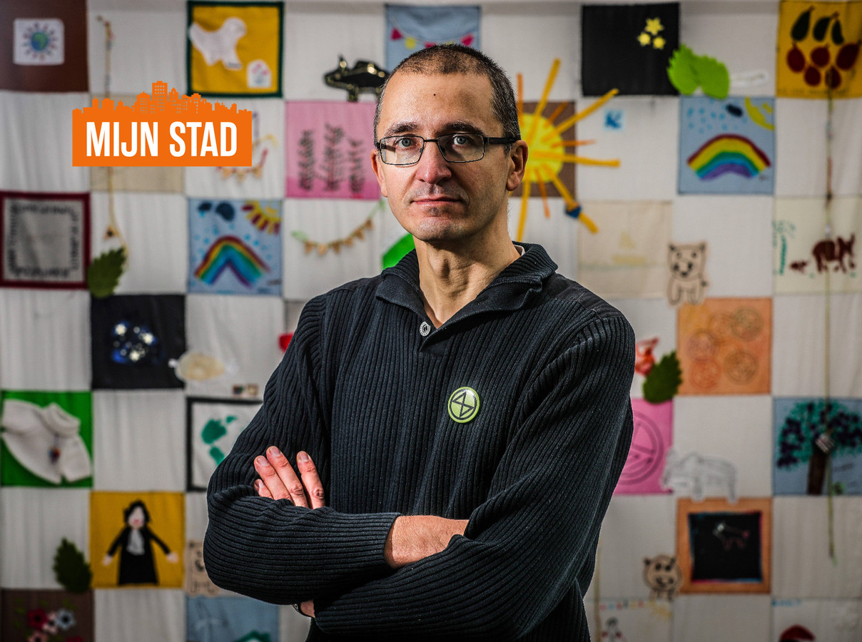 MIJN STAD. Klimaatactivist Wouter Mouton (45) toont zich liefdevol én ...