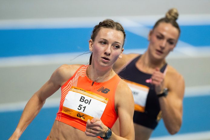 Fenomenale Femke Bol loopt wereldrecord op 400 meter indoor bij NK in ...