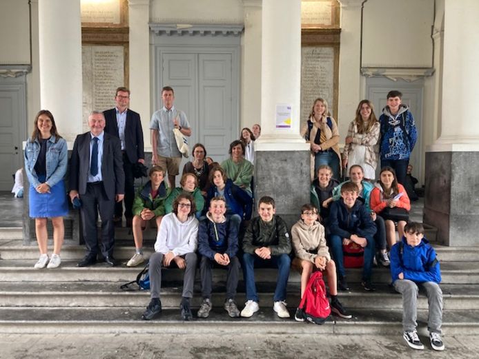 Leerlingen Onze-Lieve-Vrouwinstituut van Sint-Genesius-Rode bezoeken ...