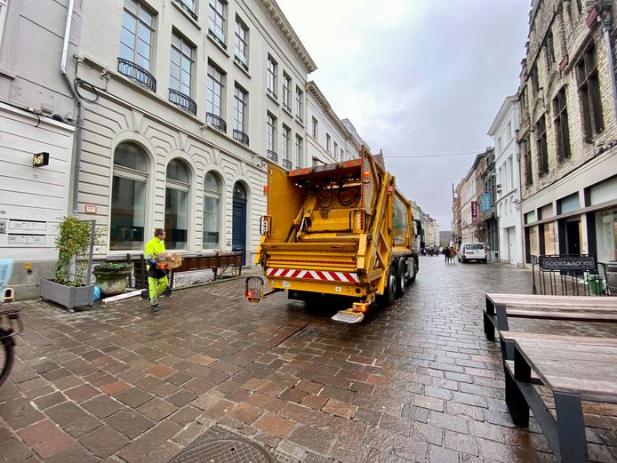 Ophaling Ivago verstoord: “Afval dat zaterdagavond niet weg is, weer ...
