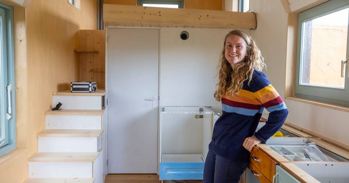 Liesbeth en Artur houden tiny house van 25 vierkante meter ‘clean ... Liesbeth en Artur houden tiny house van 25 vierkante meter ‘clean ...