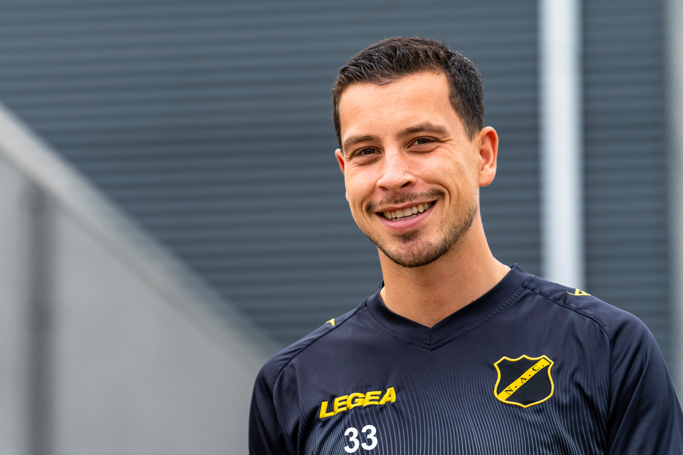 Als Thom Haye bij NAC blijft, wil hij voor de eerste twee plekken ...