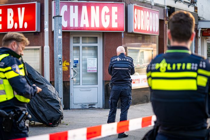 Wie in het verleden van Suri-Change duikt, stuit op politie-invallen, rechtszaken en Desi ...