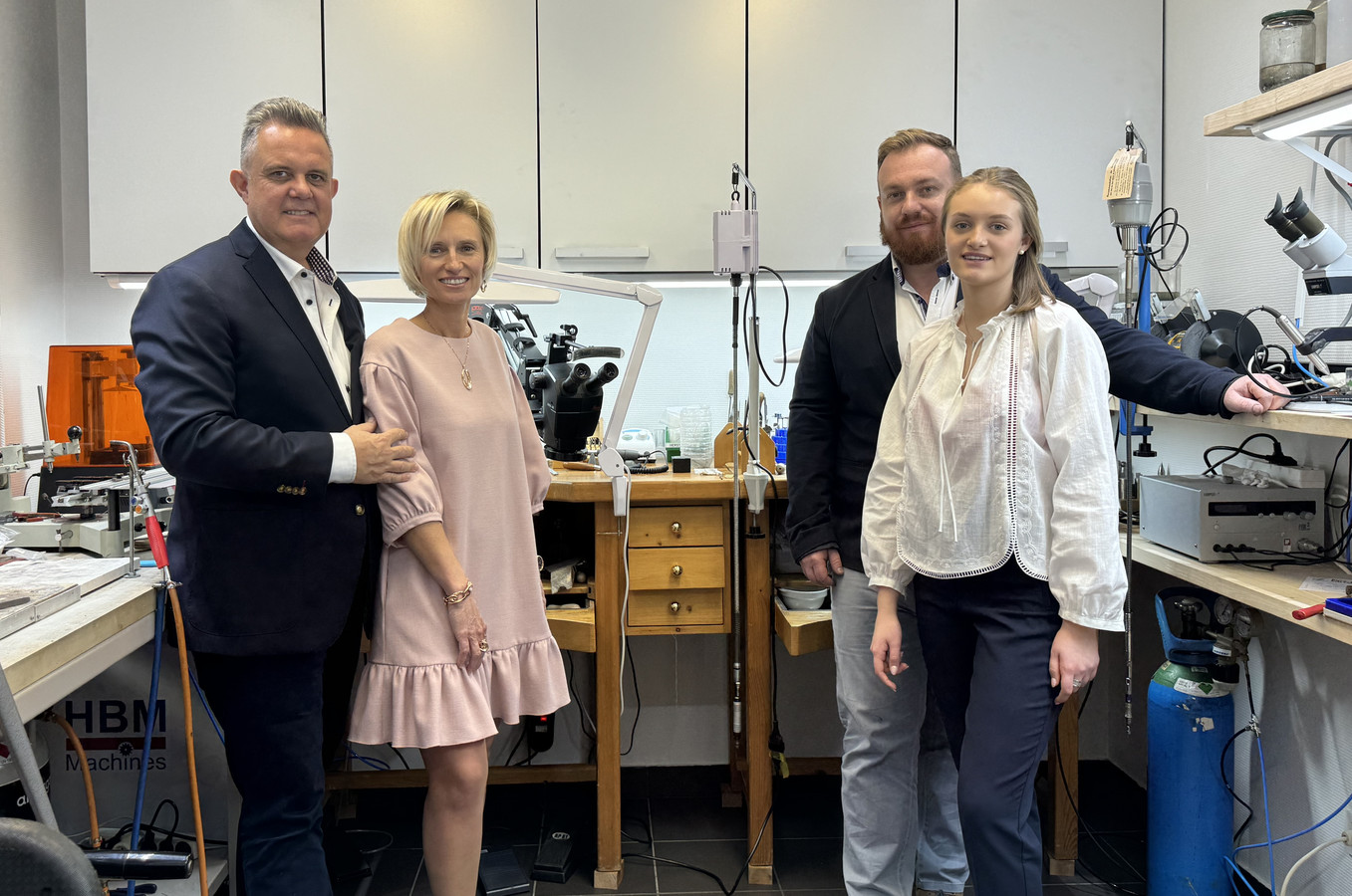 Mama’s zijn goud waard: bij deze 6 juweliers in Brugge en aan de kust ...