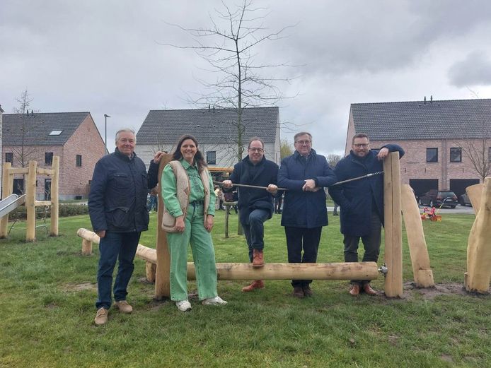 Eerste ‘buurtbabbel' tijdens Lo Kermis focust op mobiliteit | Lievegem ...