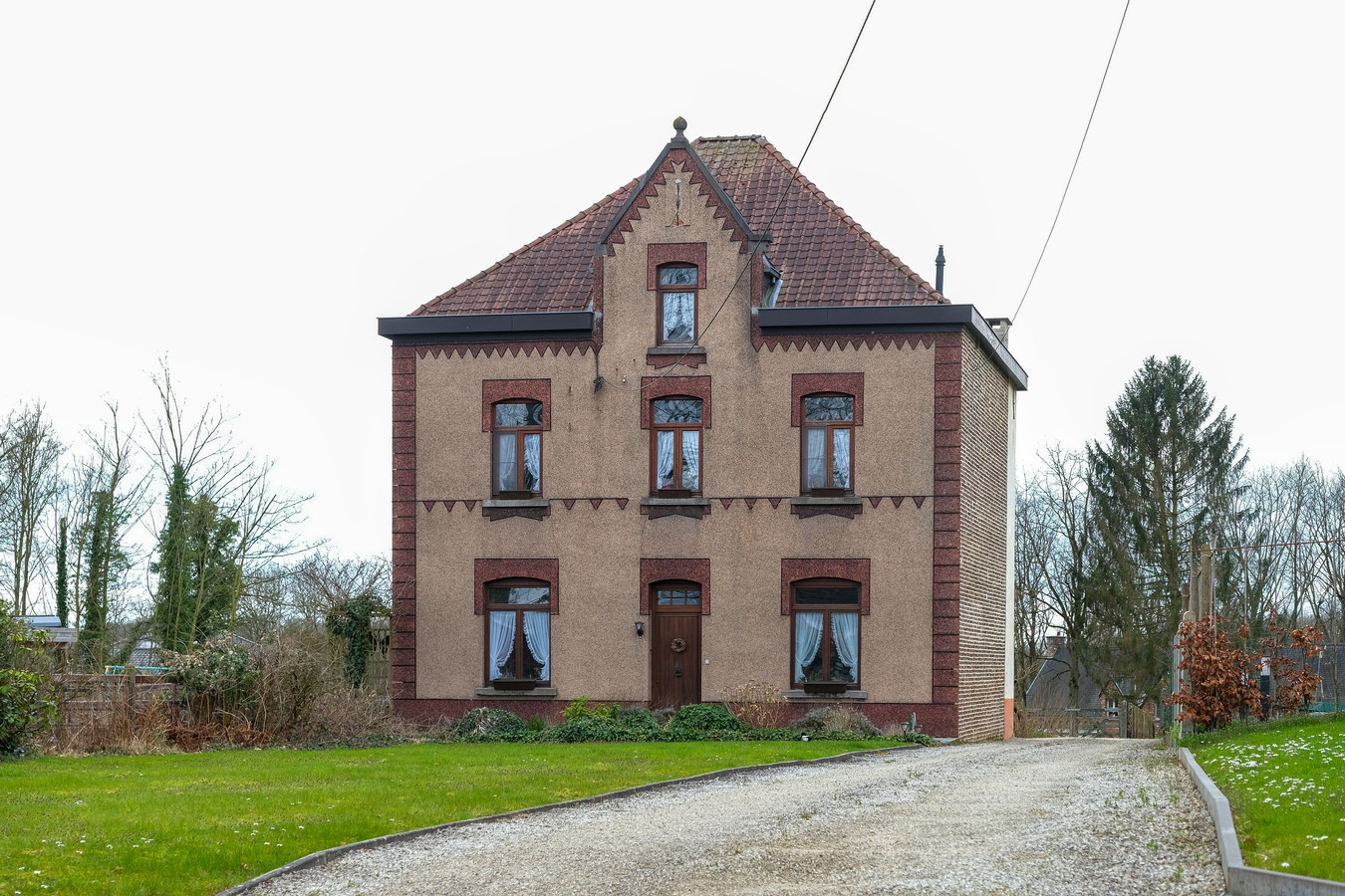 HUIZENJACHT. Overijse, in het hart van de Druivenstreek: “Tussen 600. ...