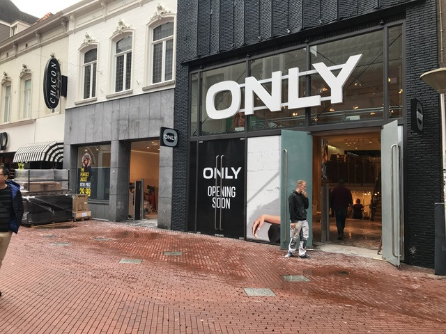 De grootste Only van Nederland opent in Eindhoven | Foto | ed.nl