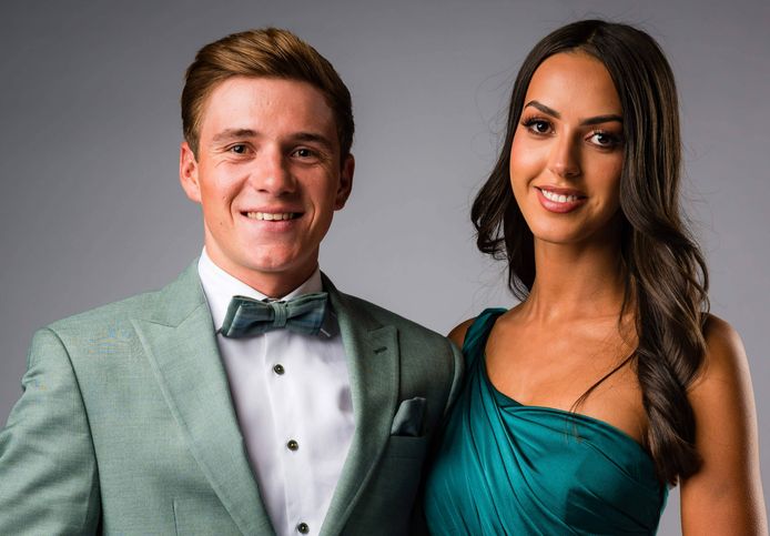 INTERVIEW. Oumi Rayane zet leven on hold voor Remco Evenepoel ...