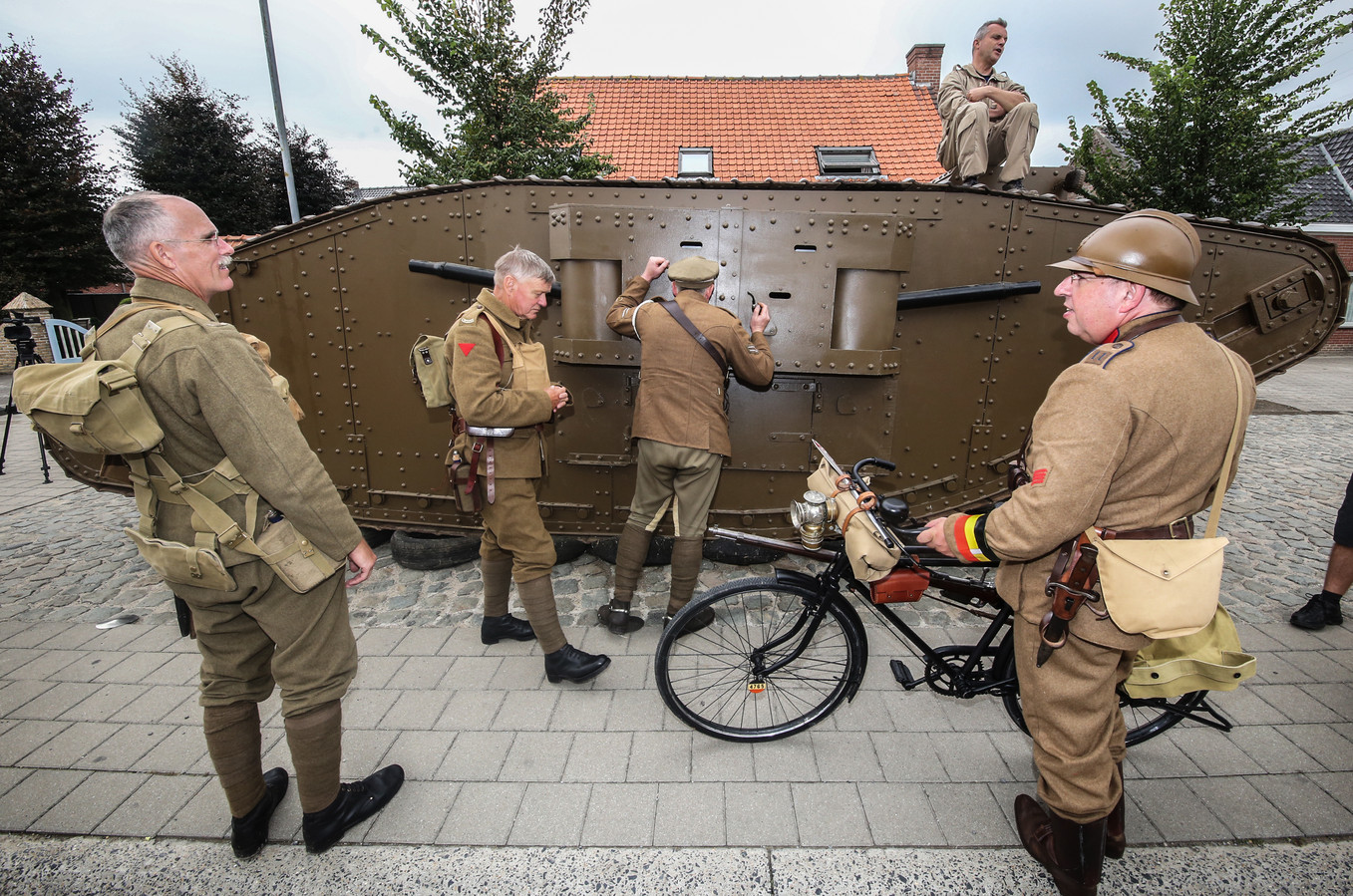 Tank van Poelkapelle prominent in beeld in Reizen Waes: “Een mooi ...