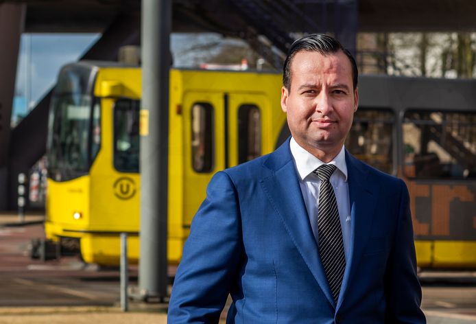 Karim Aachboun (juridisch adviseur van de ex van Johnny de Mol ...