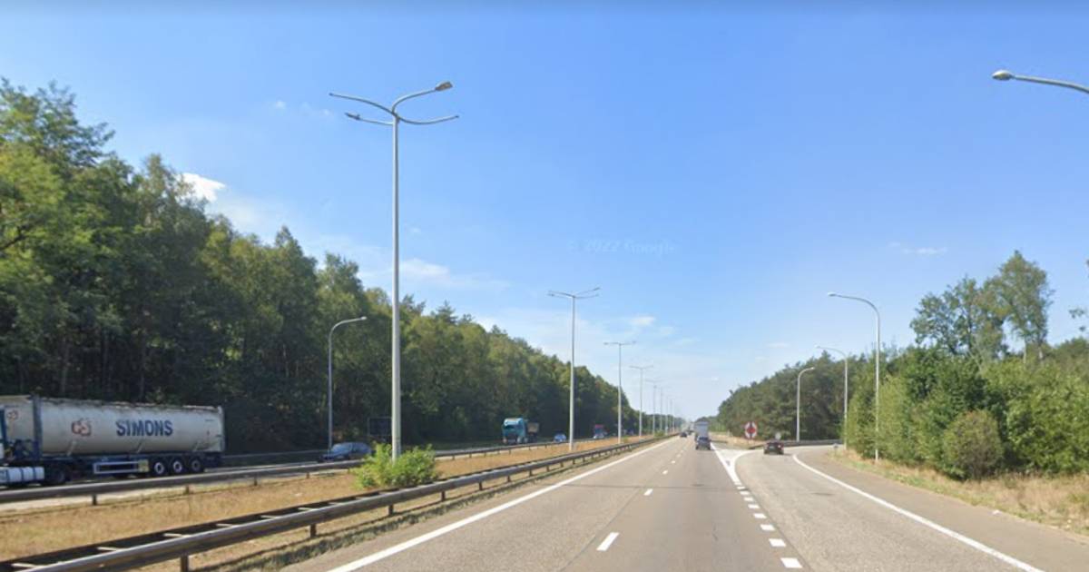 10 minuten file op E314 richting Leuven: afrit 30 versperd | Houthalen-Helchteren | hln.be