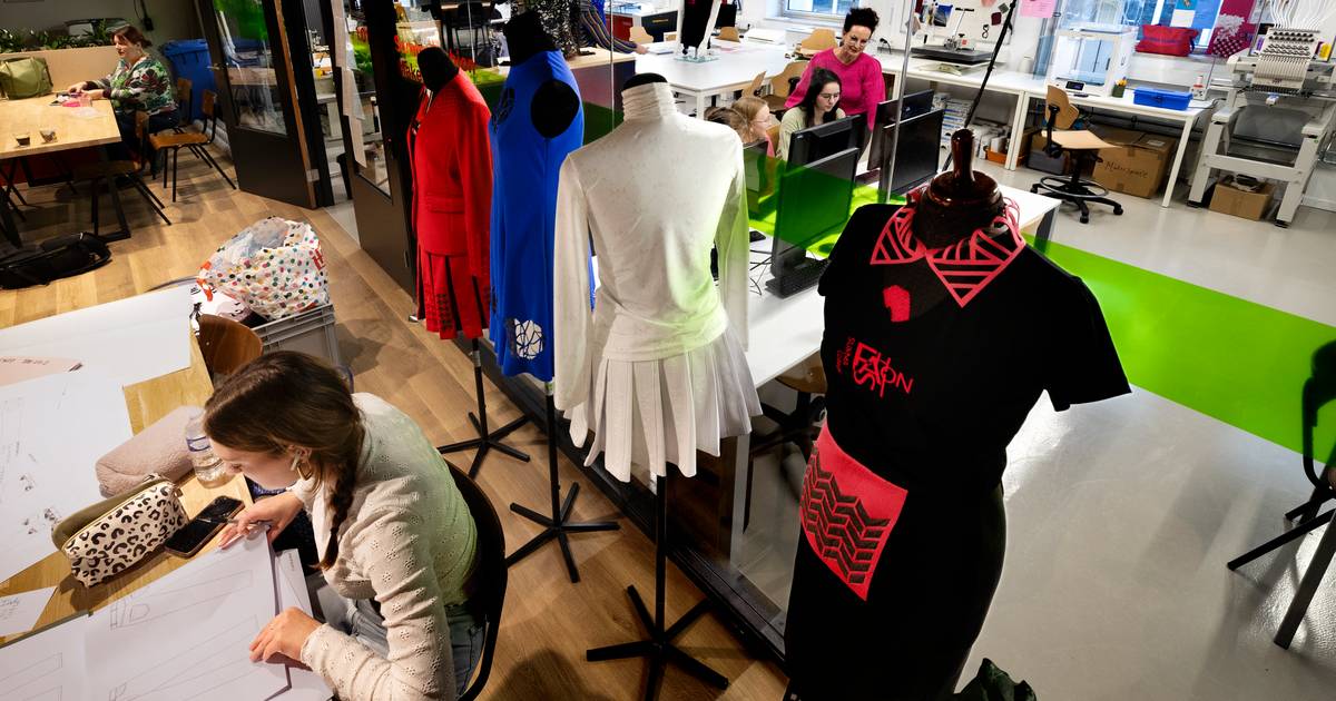 Summa Fashion blij met nieuwe plek bij NS station: ‘De marktlui van de textielmarkt zijn er goed ...