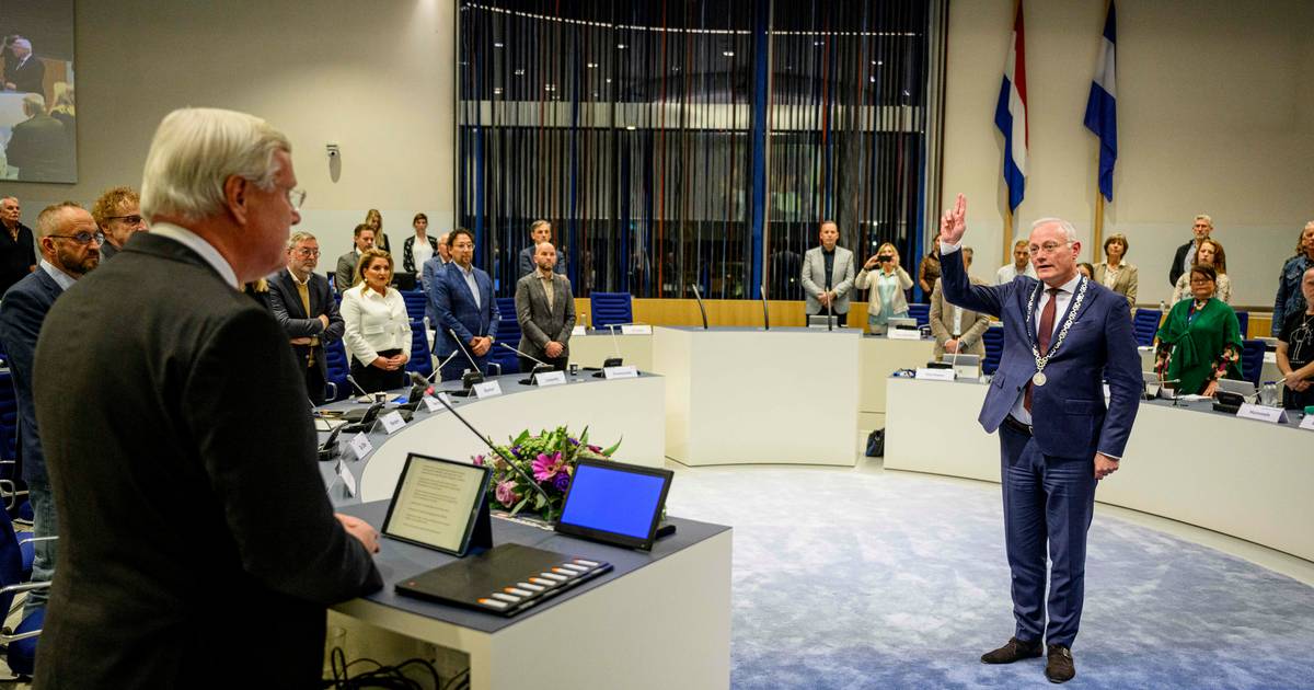 Arjen Gerritsen beëdigd voor nieuwe ambtstermijn van zes jaar in Almelo ...