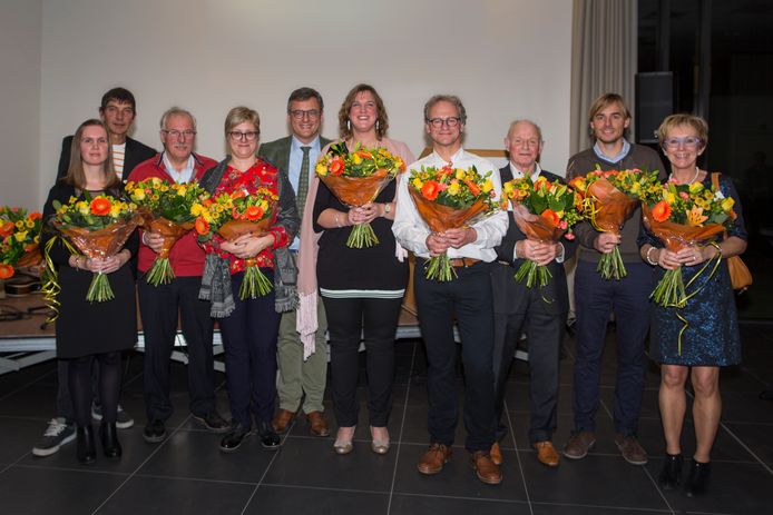 OCMW-voorzitter huldigt raadsleden voor inzet tijdens voorbije ...