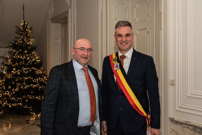 Tom Van Keymolen (50) legt alvast eed af als nieuwe burgemeester van ...