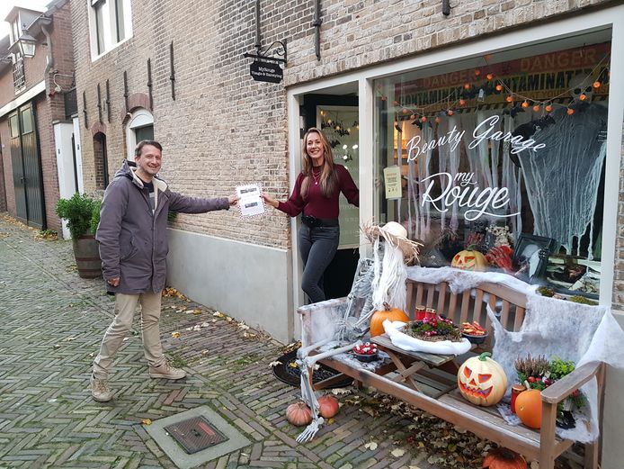 Griezelen! Hier vind je de engste etalage van Brielle | Voorne-Putten ...