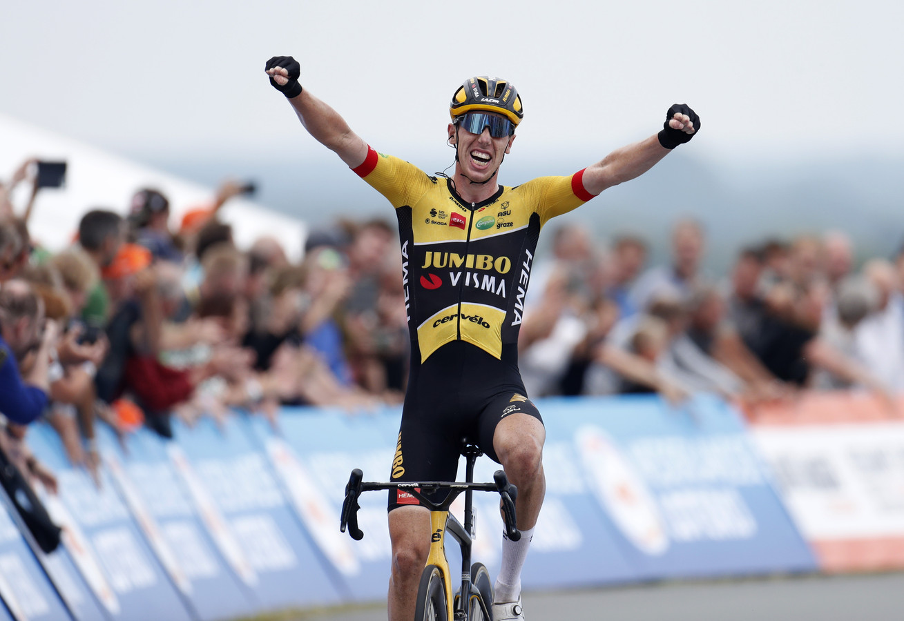 Pascal Eenkhoorn maakt favorietenrol Jumbo-Visma waar en verovert Nederlandse titel | Foto | AD.nl