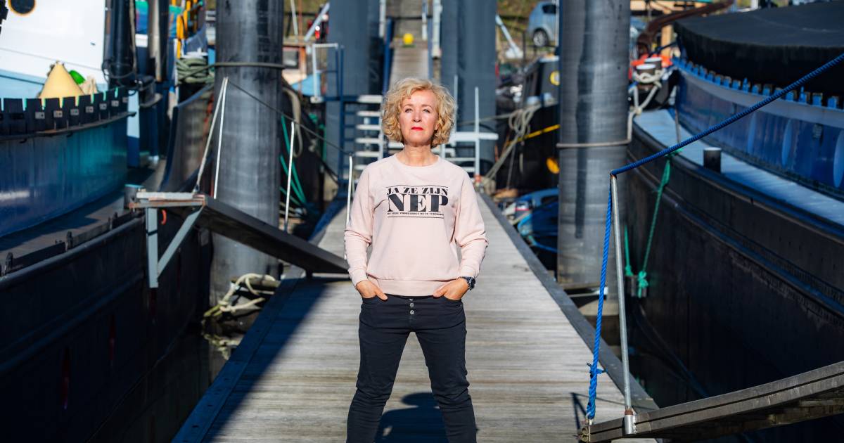 Evelien schrijft boek met adviezen over haar ‘kloteziekte’ | Nijmegen ...