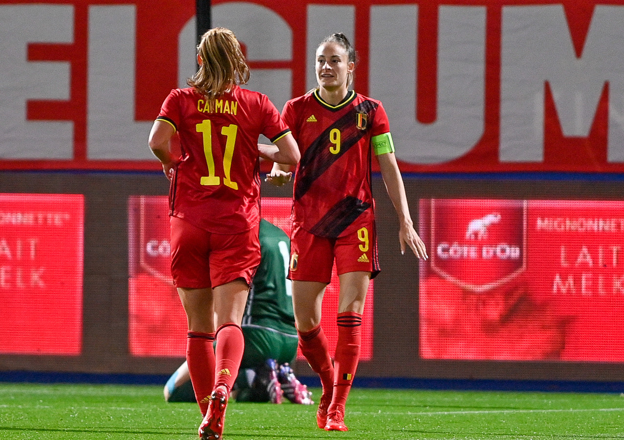 Un carton et la tête du groupe: la soirée parfaite des Red Flames ...