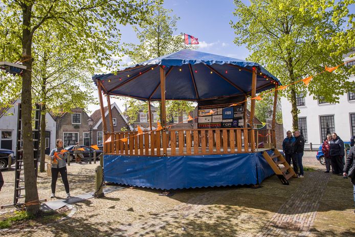 Krijgt ook Nieuw-Helvoet een Spijkstaal-muziektent? | Voorne aan Zee ...