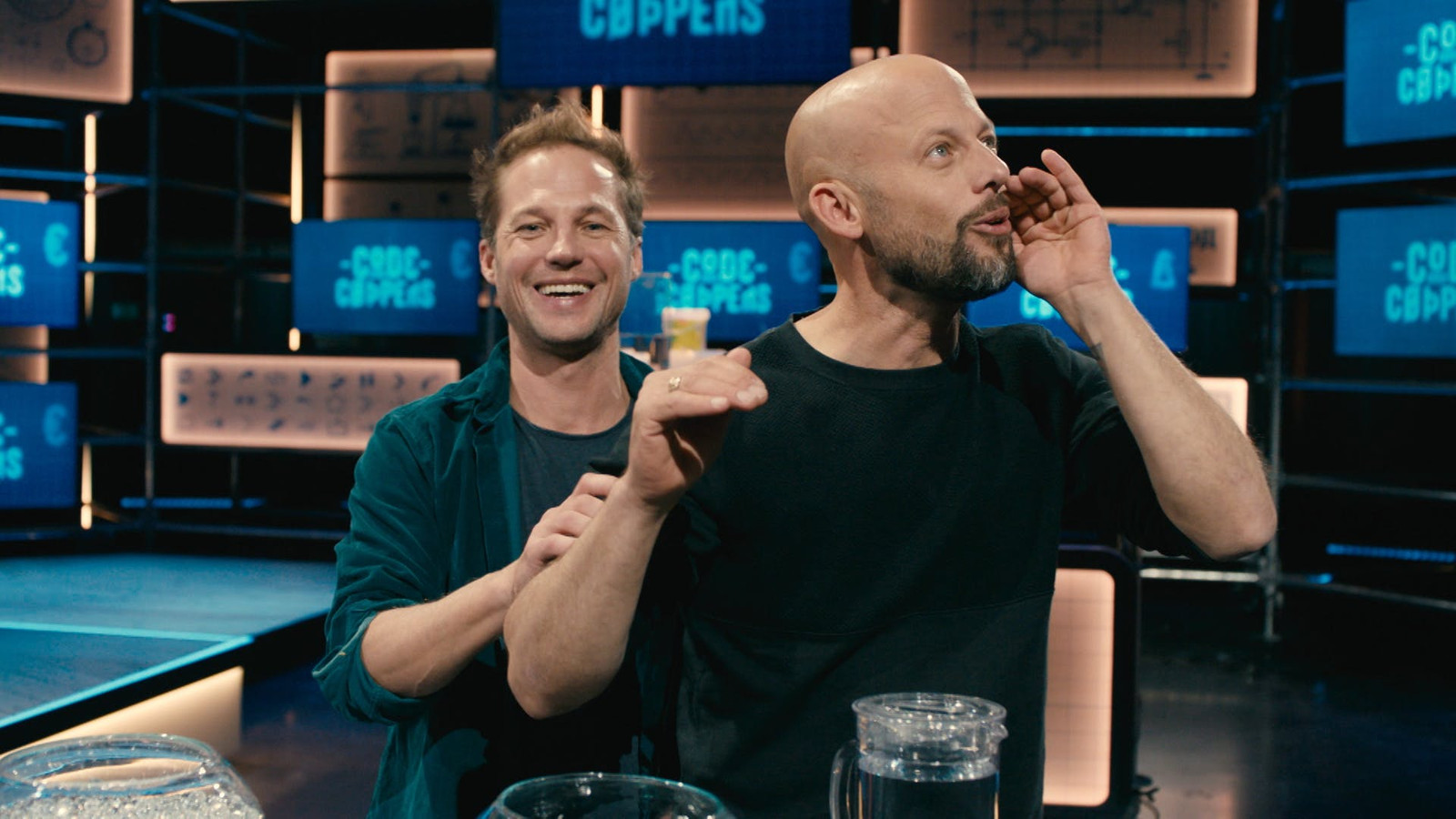 Staf en Mathias tonen hoe je zélf een escape room bouwt in ‘Code van ...