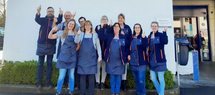 Buurtsupermarkt OKay heropent met opgefriste versmarkt, vernieuwde ...