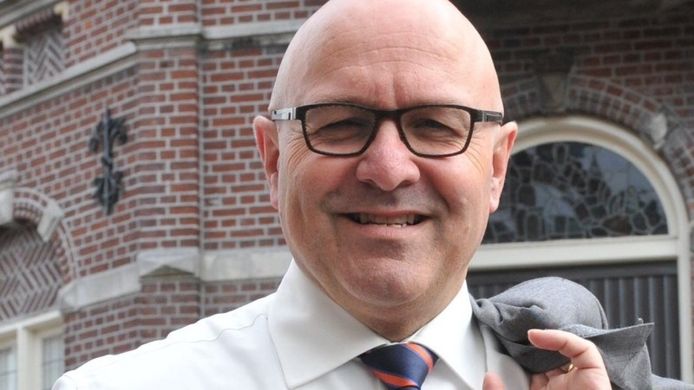 Kees van Rooij uit Gemert blijft burgemeester van Horst aan de Maas ...