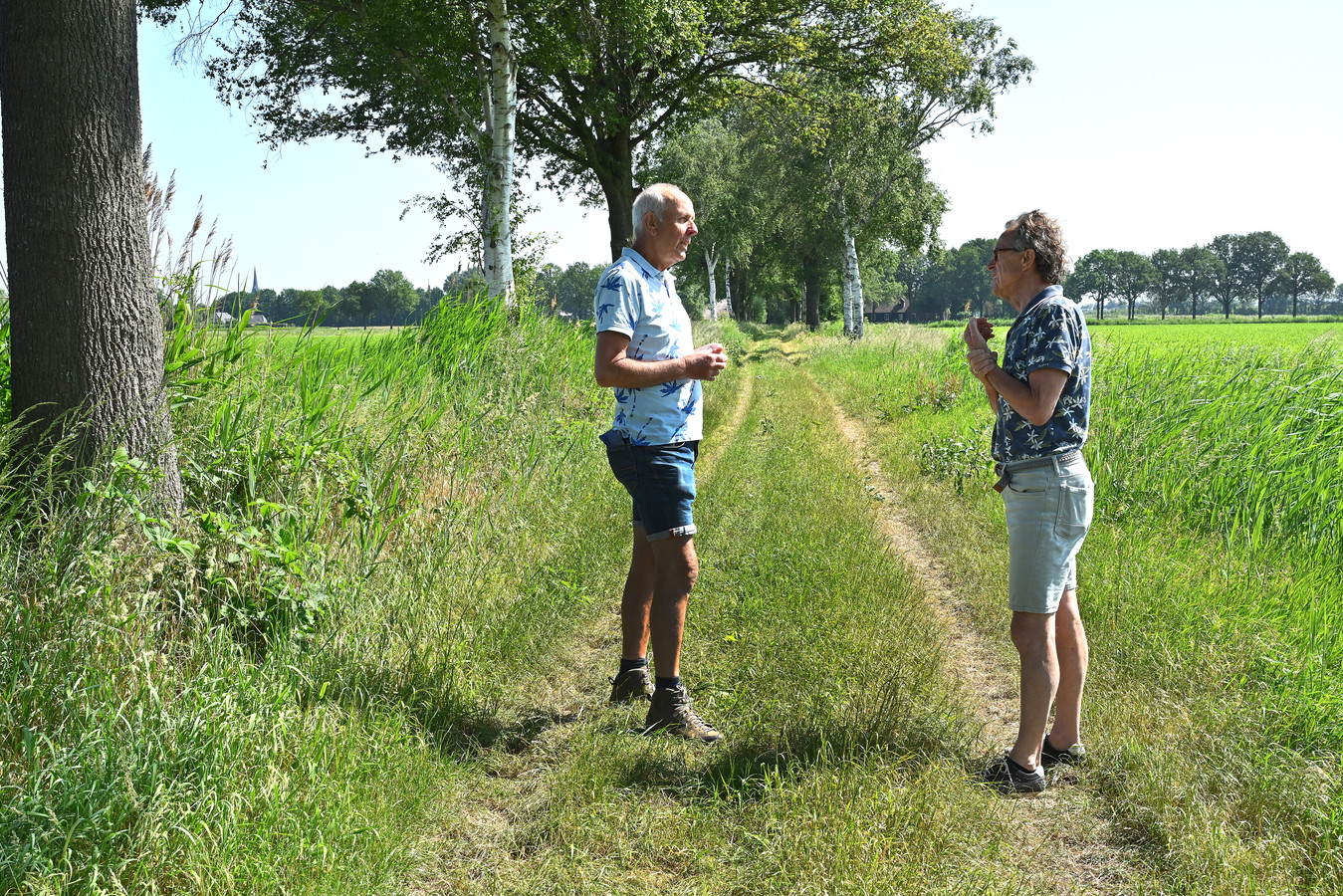 Via het Kattepedje naar het Kuulepad: dankzij Tijs en Kees is Wanroijs ...
