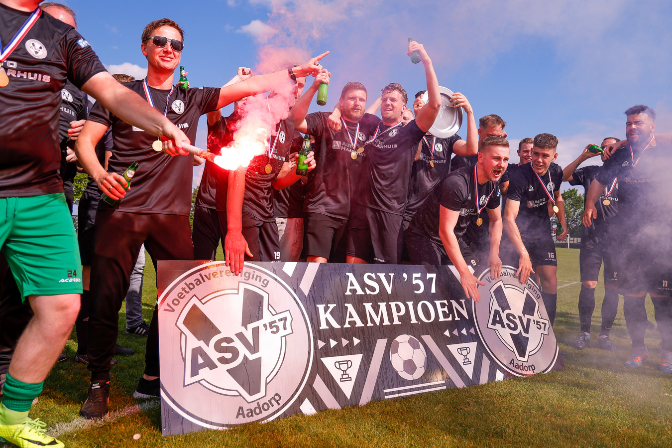 Dit zijn ze: de kampioenen uit deze regio! | Foto | AD.nl