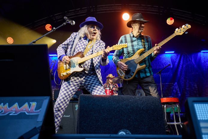 Alle 25.000 kaartjes voor het jubileumconcert van Normaal in Lochem ...