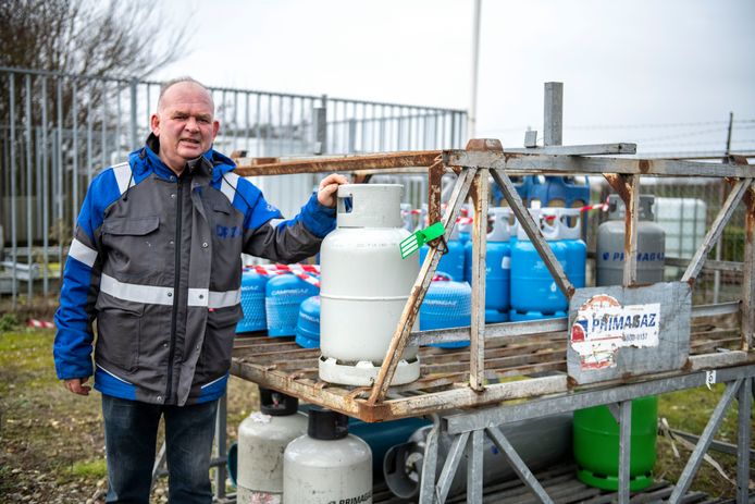 De tank is leeg bij Leo de Pooter, de andere Zeeuws-Vlaamse oliebaron ...