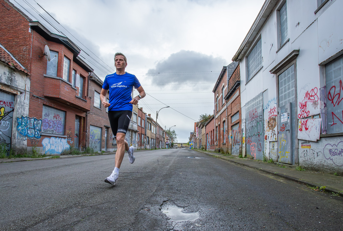 Liam De Mey bereidt zich in spookdorp voor op Marathon Zeeuws ...