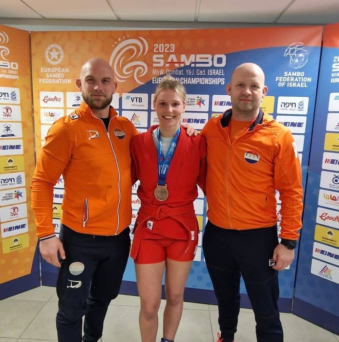 Eibergse samboster Naomi Overkamp in oktober naar World Combat Games in ...