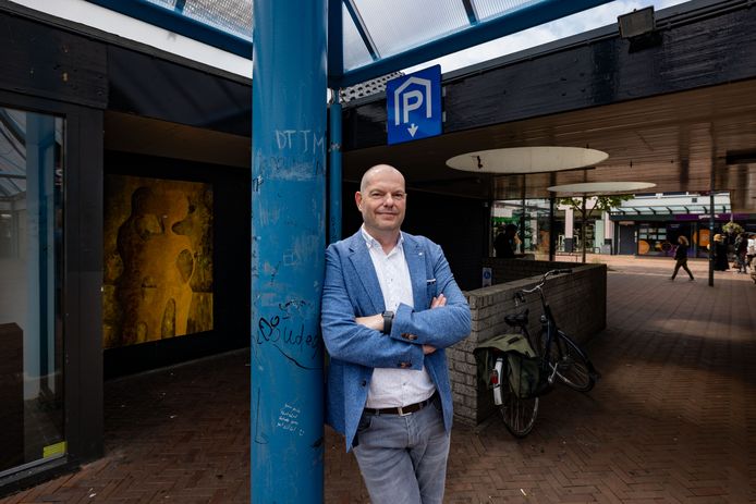 Dronten pakt overlast van hangjongeren aan: ‘Ik ben wel geschrokken van ...