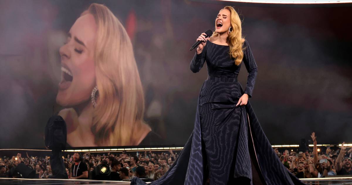 “Ik betaalde 369 euro voor een ticket, maar kon niets zien”: fans van Adele teleurgesteld door ...