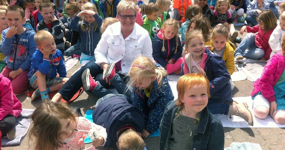 Basisschool Groot-Vorst wuift juf Rita uit | Laakdal | hln.be
