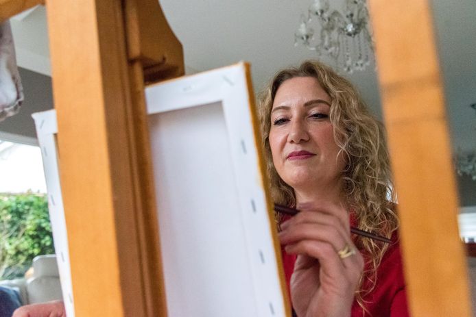 Jaklin (51) schildert de heilige Maria: ‘Met al die details is het echt ...