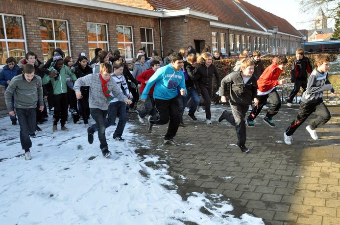 TERUG NAAR SCHOOL. Directeur Seline Libeert van Groenhove Campus ...