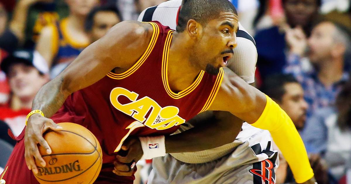 Irving is helemaal terug, NBA-ster maakt tegenstand belachelijk met ...