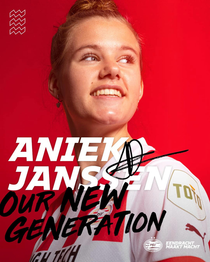 Huissense Aniek Janssen tekent profcontract bij PSV | Foto | AD.nl