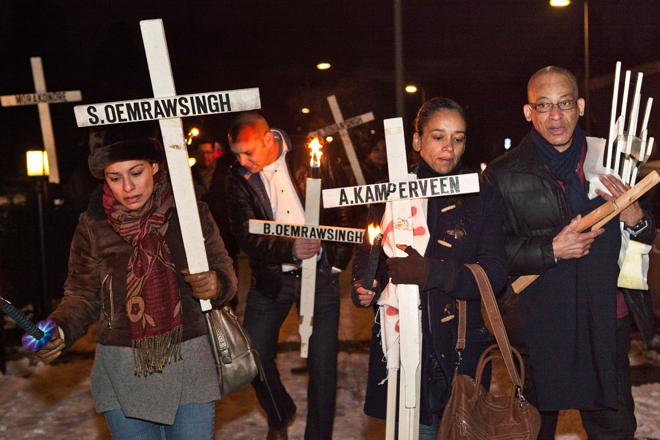 ‘We kennen de moordenaars. Het is tijd voor een uitspraak’ | Foto | AD.nl