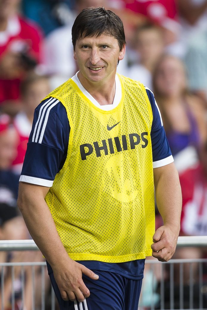 Luc Nilis gaat bij PSV spitsen trainen | Nederlands voetbal | AD.nl