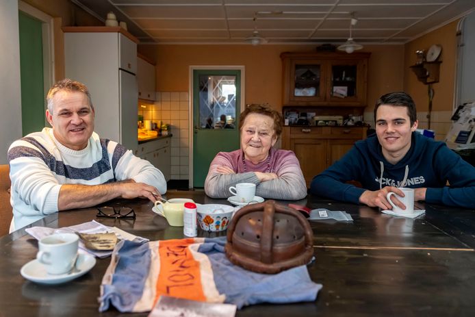 Het verhaal achter de poster uit 1917 die onlangs weer opdook | Bergen ...
