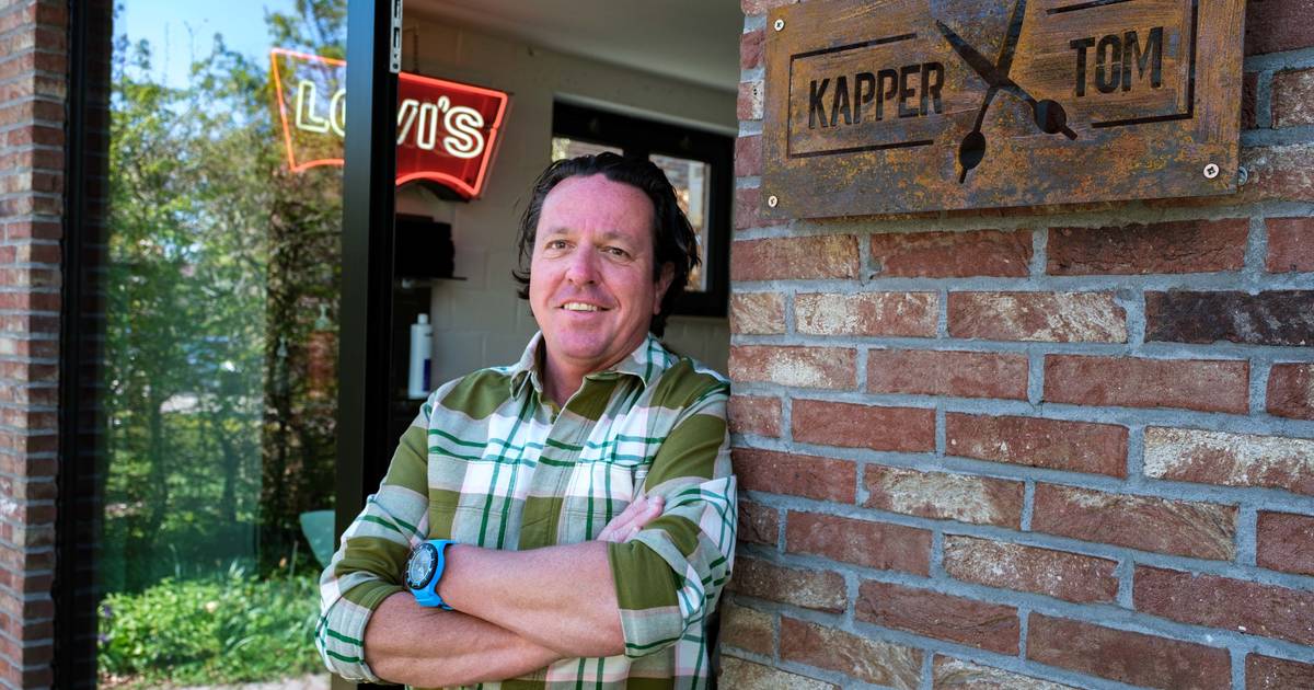 Kapper Tom opent eigen zaak op 47ste verjaardag: “Dubbele reden voor een feestje” | Kontich | hln.be