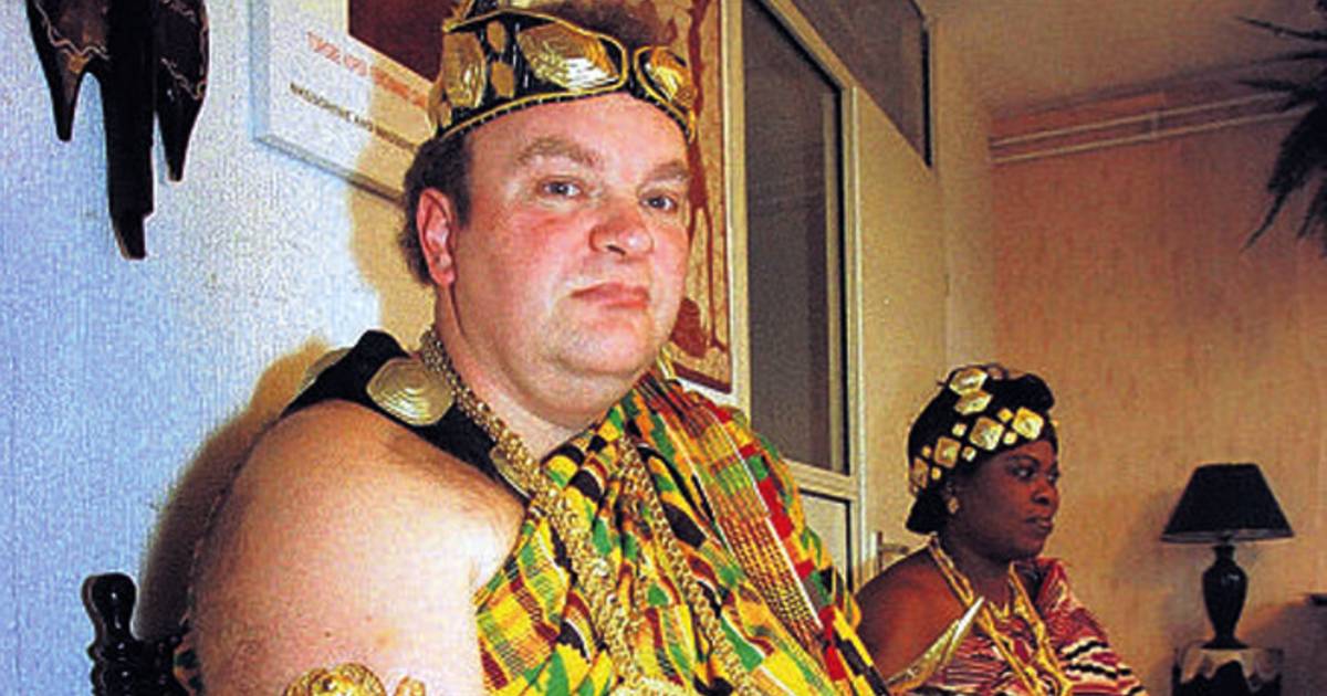 Nederlandse mannen koning in Ghana | Binnenland | AD.nl