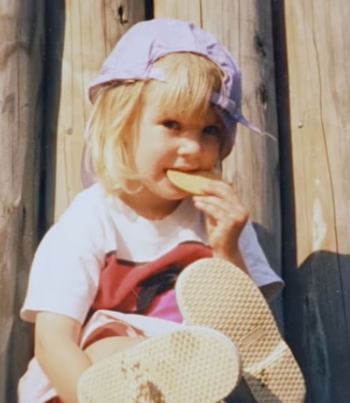 “Waarom heeft niemand ooit iets opgemerkt?”: Emily vertelt in ...