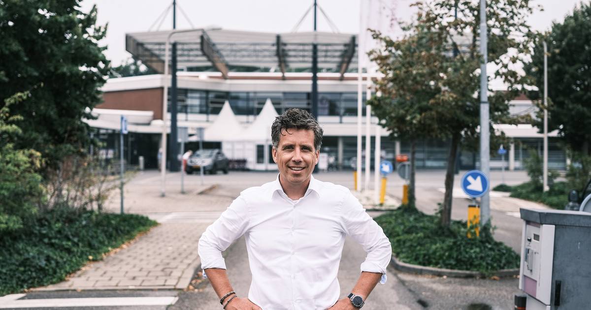 Hendrik Jan Mensink krijgt erepenning Winterswijk voor inzet behoud SKB ...