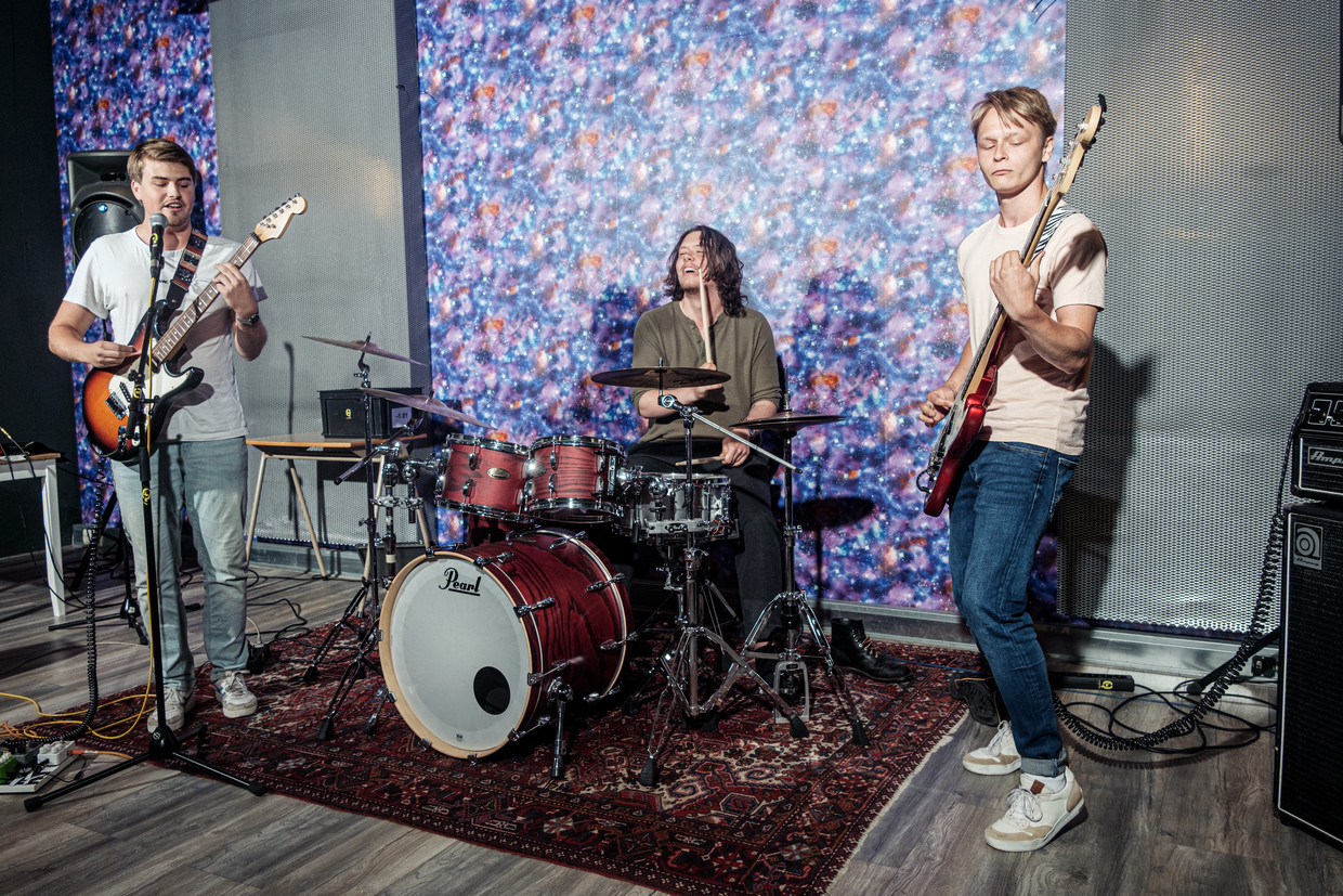 Bandje Live Wire zoekt een nieuwe zangeres | Het Parool