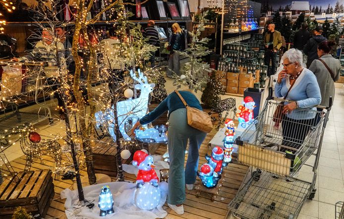 Floralux pakt uit met kerstdorp van 2500m², blikvanger is kersttrein ...