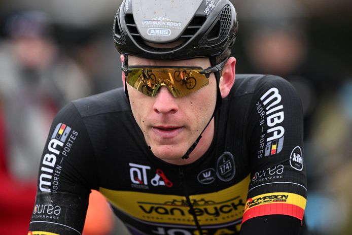 Tom Timmermans breekt ruggenwervel op training: “Mijn comeback ...